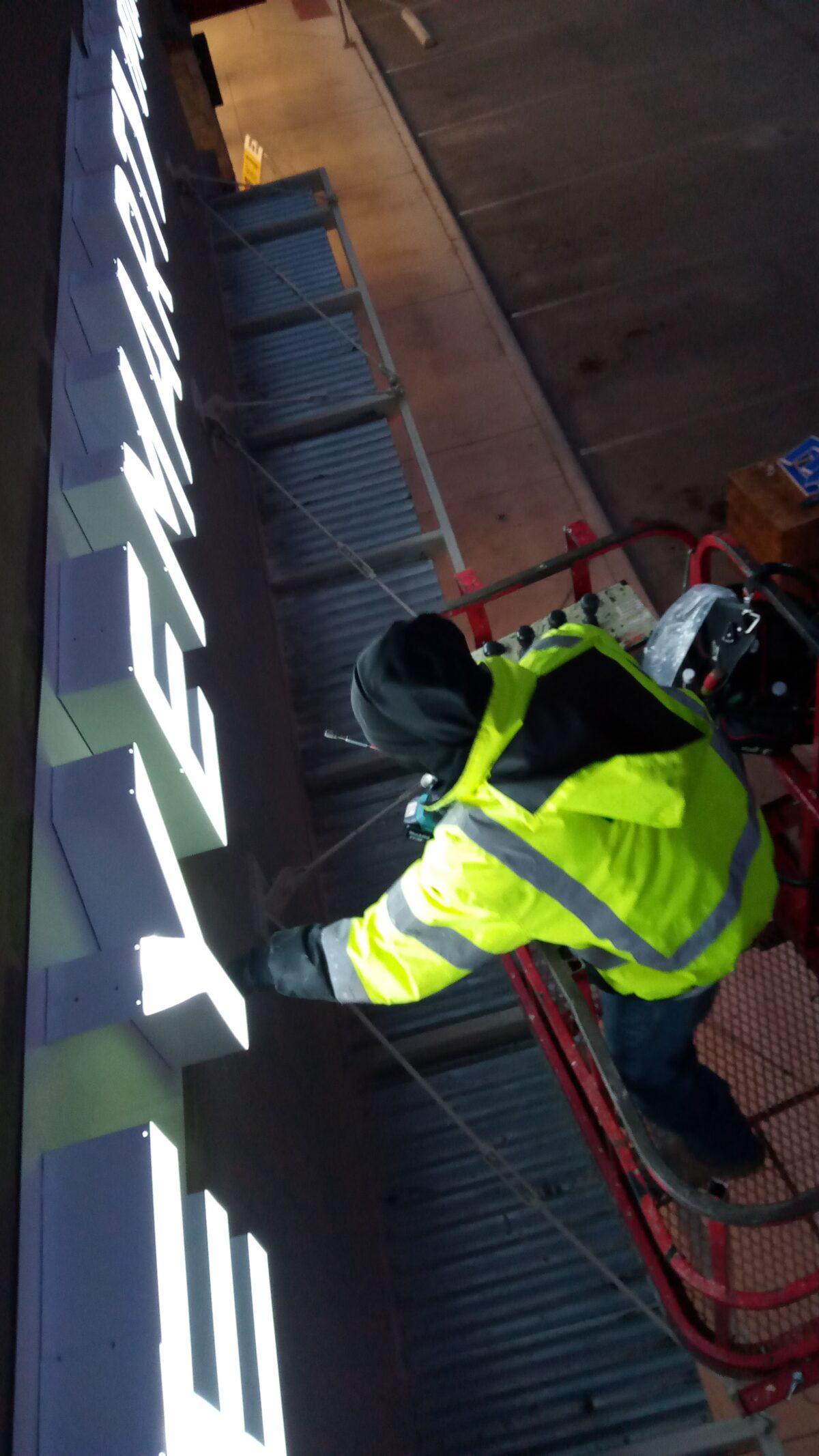 Garcia Signs, Electric, and A/C – Customize Signs